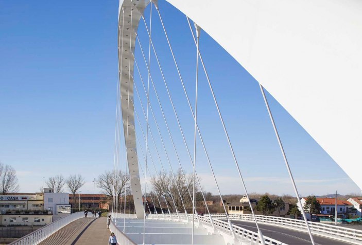 Richard Meier & Partners completes Cittadella Bridge in Italy | The ...