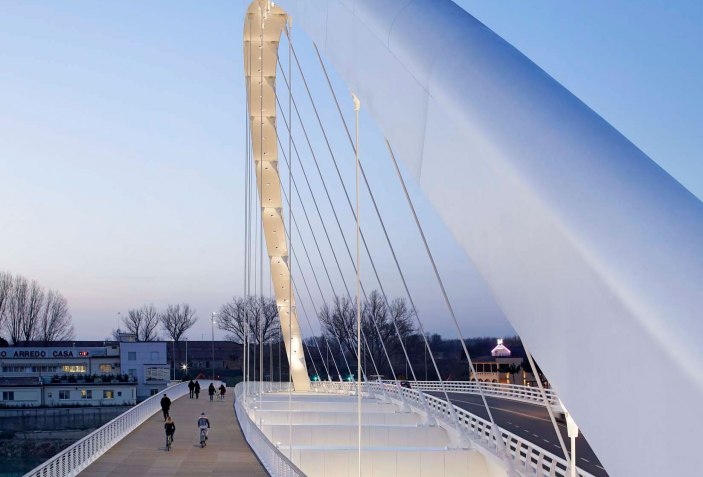 Richard Meier & Partners completes Cittadella Bridge in Italy | The ...