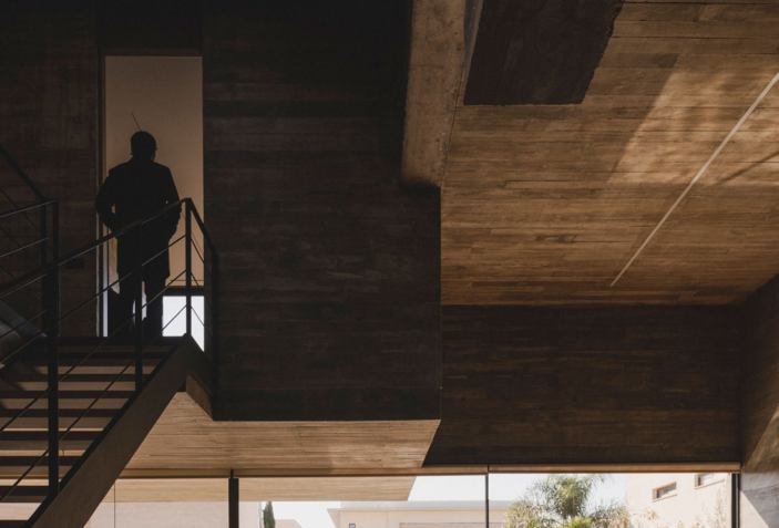 Among the orchard and the city. Rubio House by Carles Faus Architecture ...