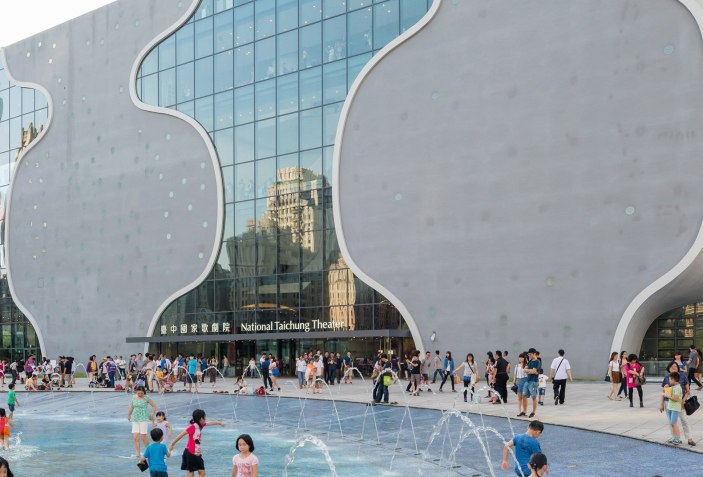 Toyo Ito's Taichung Metropolitan Opera House | The Strength of ...