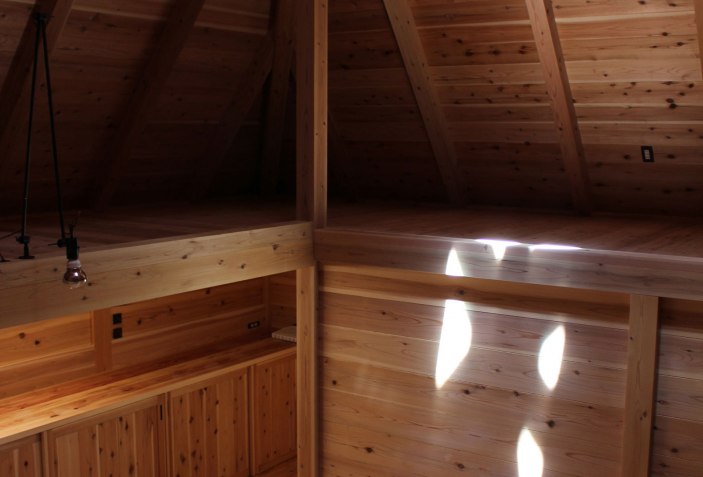 Construction method "Itakura". Togoku House by Tomoaki Uno Architects ...