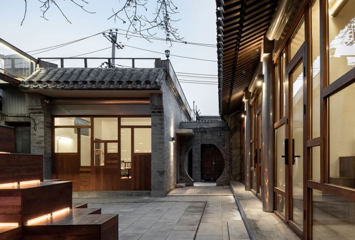 A hidden hotel in old Beijing Downtown. Beijing Hutong Hotel by ...