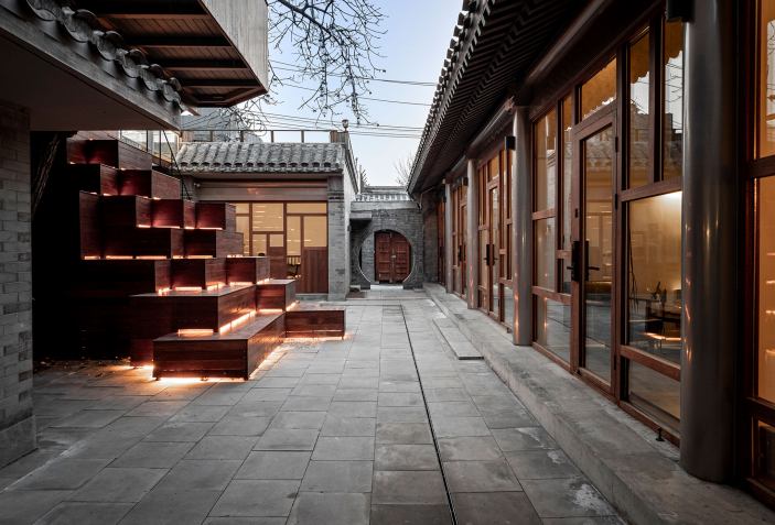 A hidden hotel in old Beijing Downtown. Beijing Hutong Hotel by ...