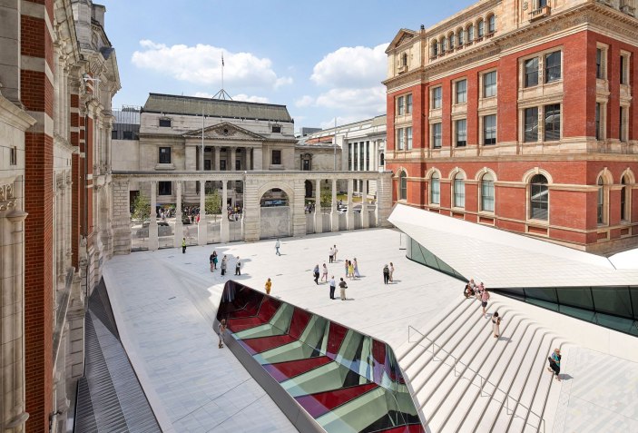 Magnifying the fact of access. A new entry for the Victoria & Albert ...