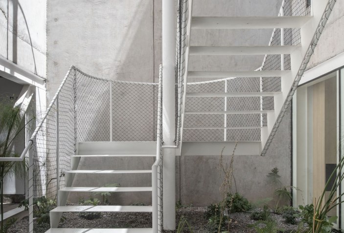Scale and density exercise. DSP apartment building in Santiago by ...