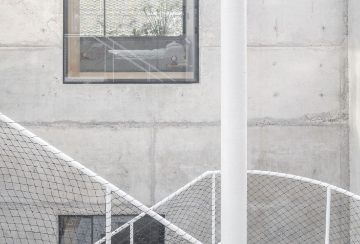 Scale and density exercise. DSP apartment building in Santiago by ...