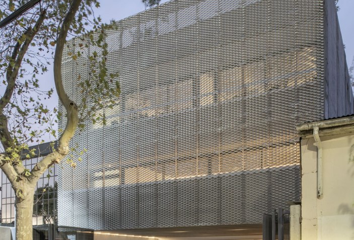Scale and density exercise. DSP apartment building in Santiago by ...
