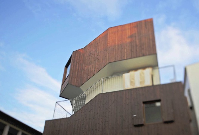 Double Helix House by Onishimaki + Hyakudayuki Architects | The ...