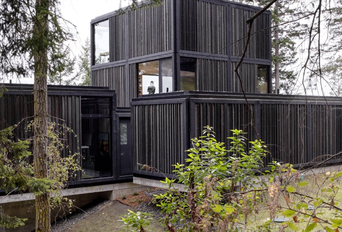 Horizontal experience. Discovery Bay House by Dekleva Gregoric ...