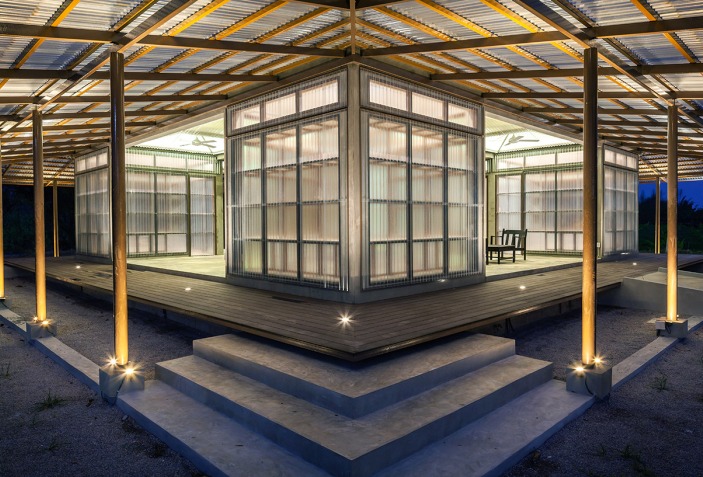 Approachable knowledge. Kaeng Krachan Library by Junsekino Architect ...