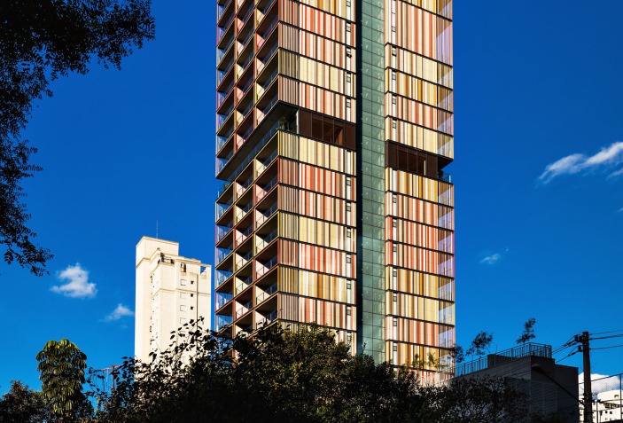 Color and skyscraper. Forma Itaim Tower by b720 Fermín Vázquez ...