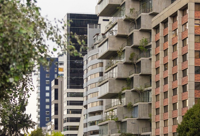IQON, el primer edificio construido por BIG en Sudamérica | METALOCUS