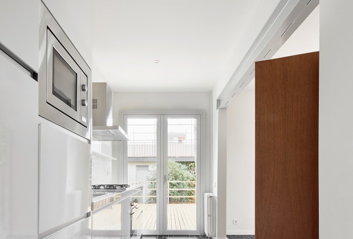 A dialectical game in the House 1016 by Raúl Sanchez architects | METALOCUS