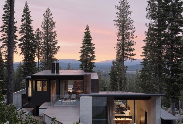 Volcanic house. Lookout House by Faulkner Architects | METALOCUS