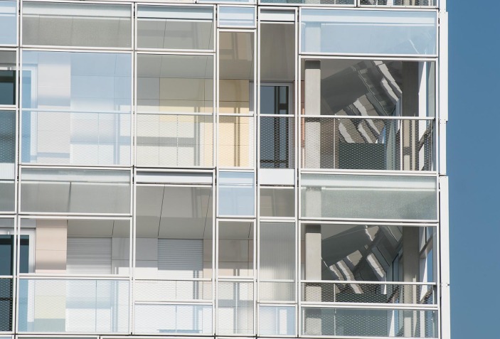 Residential Tower in La Confluence. Ycone by Ateliers Jean Nouvel ...