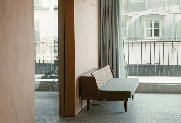 Modernization of the workspace. PARIS XI Office by LAN architectes ...
