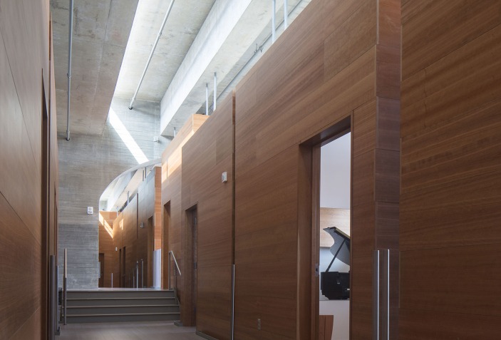 Lewis Arts Complex by Steven Holl Architects and BNIM Architects ...