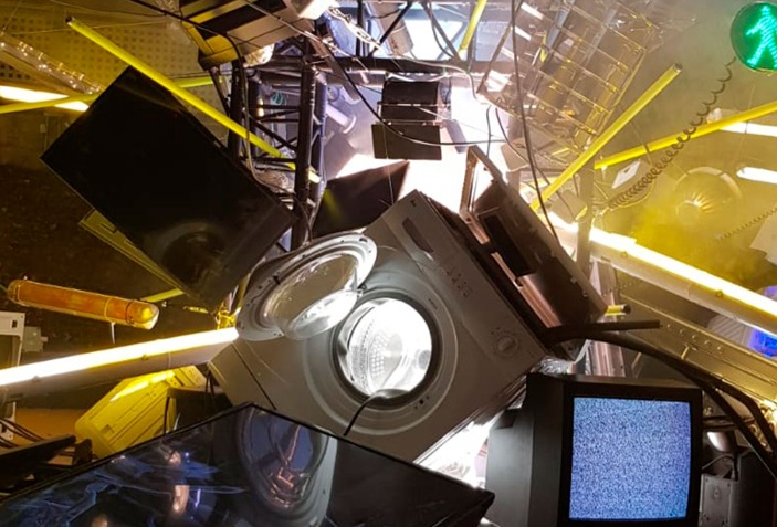 10 examples of Ephemeral Architecture to reflect on space | METALOCUS