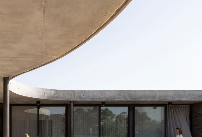 Una vivienda sin igual. Casa Con Alas por red arquitectura | METALOCUS