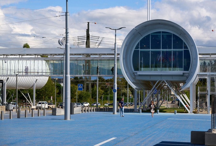 A window to research. CERN Science Gateway by RPBW | METALOCUS