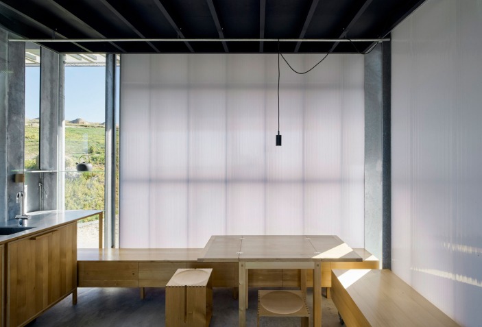 Transform a farm shed into a home. Shack in the Rocks by Sean Godsell ...