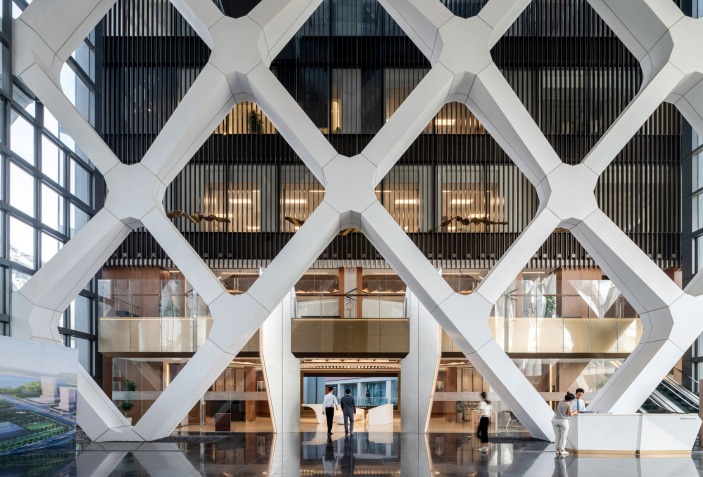 SOM completed a “breathing” Shenzhen Rural Commercial Bank tower ...