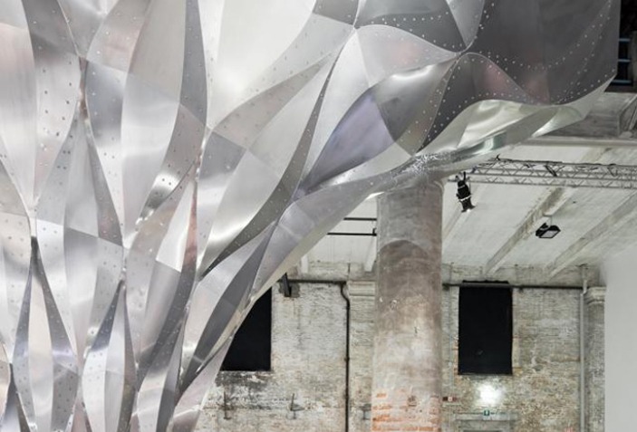 «ARUM SHELL» por Zaha Hadid en la Bienal de Venecia | METALOCUS